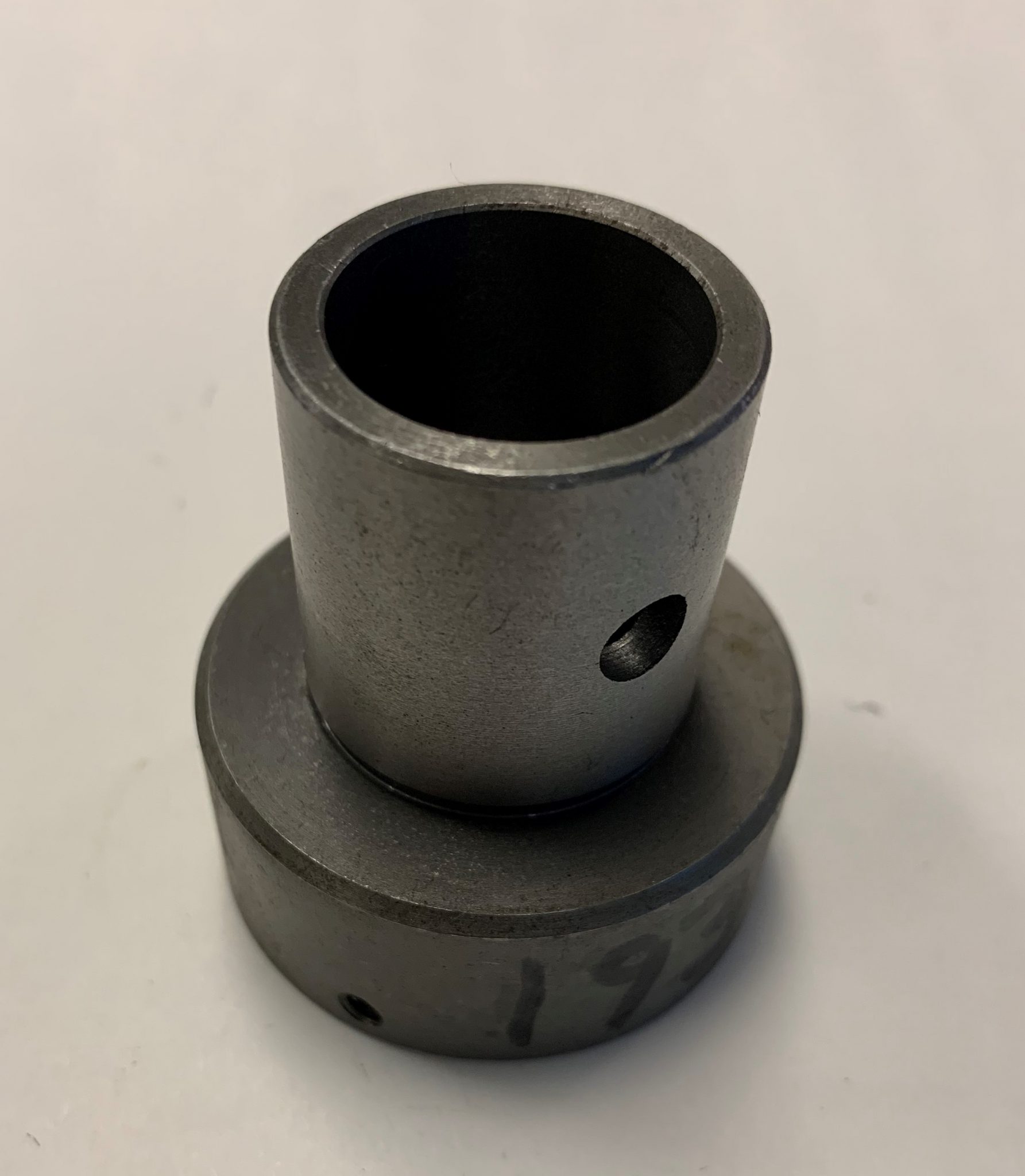 B1807 051 000 BUSHING HOOK DRIVING SHAFT REAR (193) - BMF Wholesale